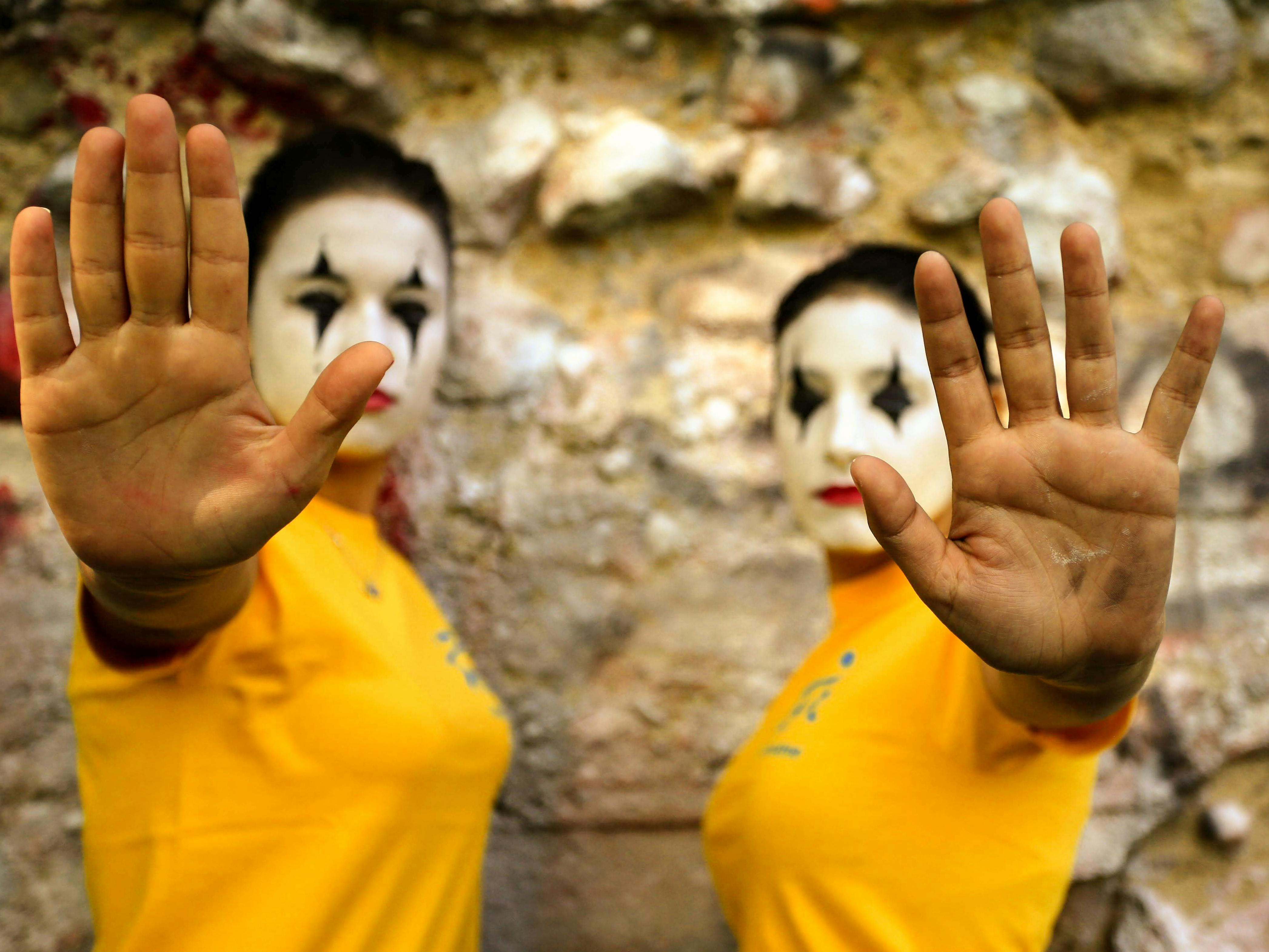 Mime Protesters Arrested in Thailand – Truth Bureau